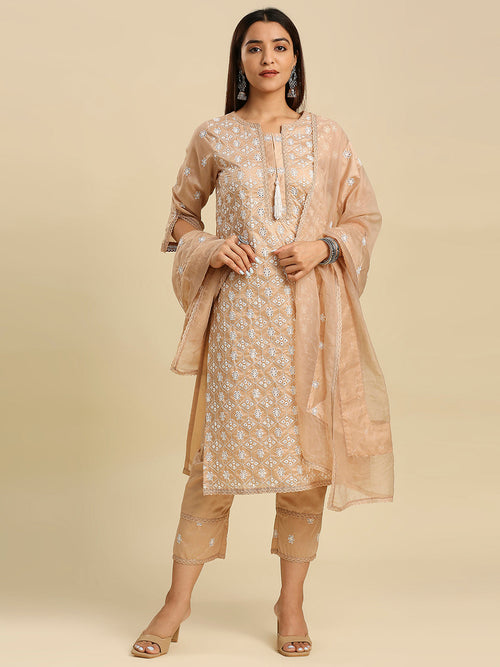Best Embroidered Fabric | Latest Embroidery Fabric Collection | Hakoba